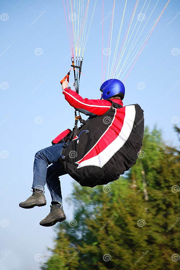 Paragliding stock image. Image of jump, cliff, danger - 9332535
