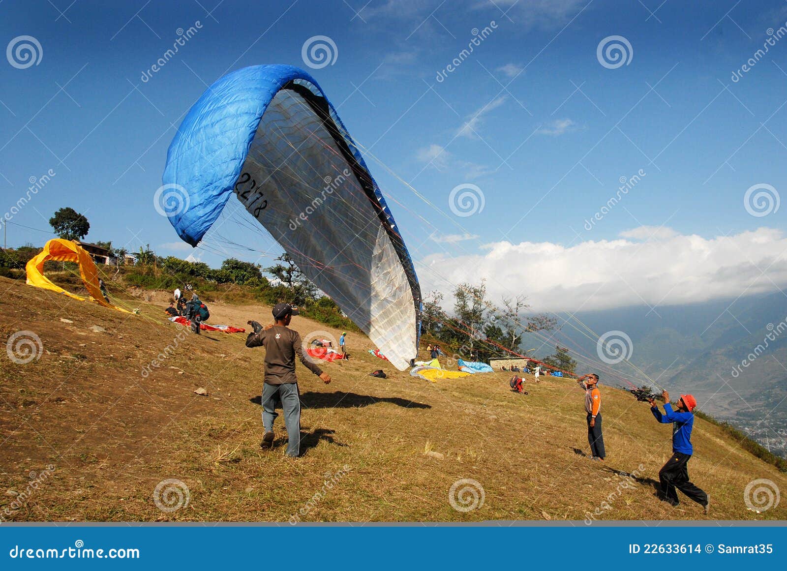 Paragliding in Nepal editorial stock image. Image of aero - 22633614