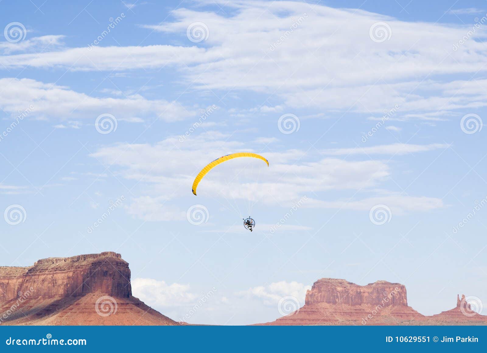 Paragliding Over Monument Valley Stock Image - Image of canopy, flying ...