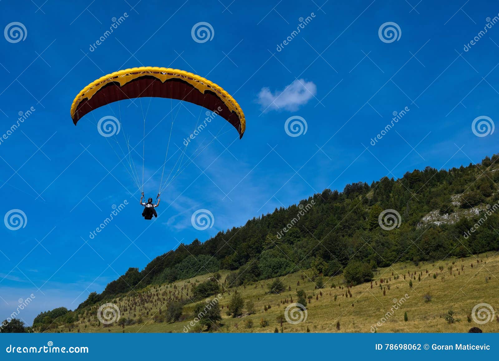 Paragliding Sport with Nice Landscapes Editorial Photography - Image of ...