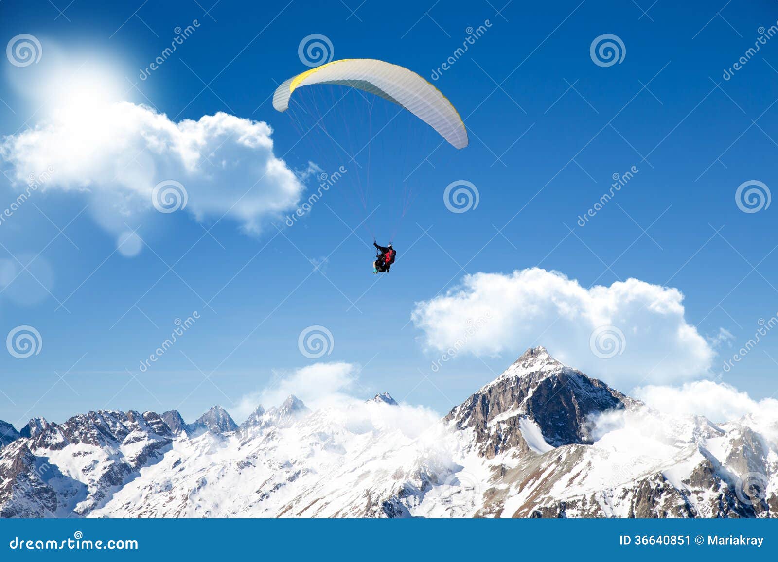 Paragliding stock image. Image of paragliding, freedom - 36640851