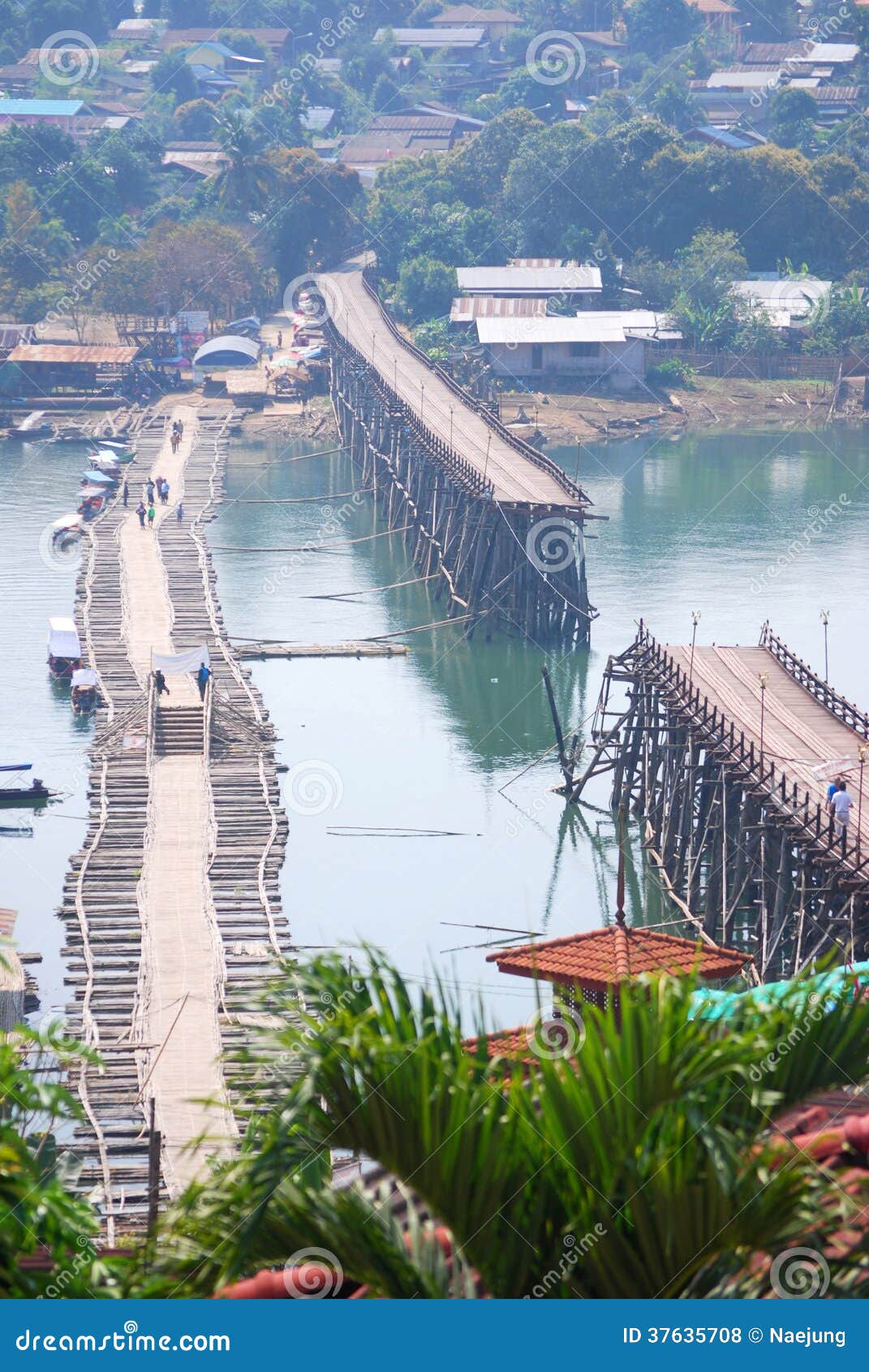 Parallel bridge editorial stock photo. Image of edge - 37635708