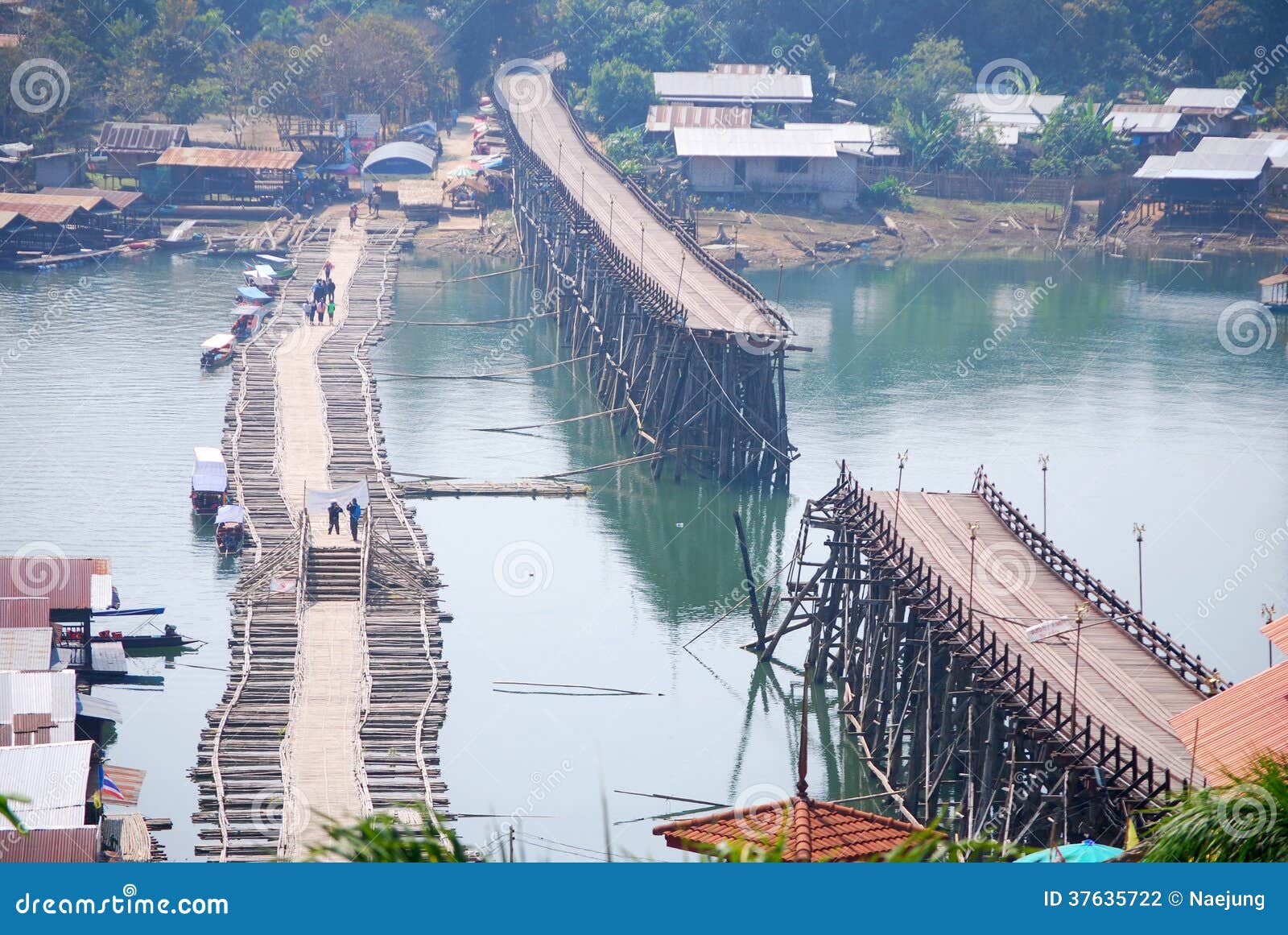 Parallel bridge editorial photography. Image of reinforce - 37635722