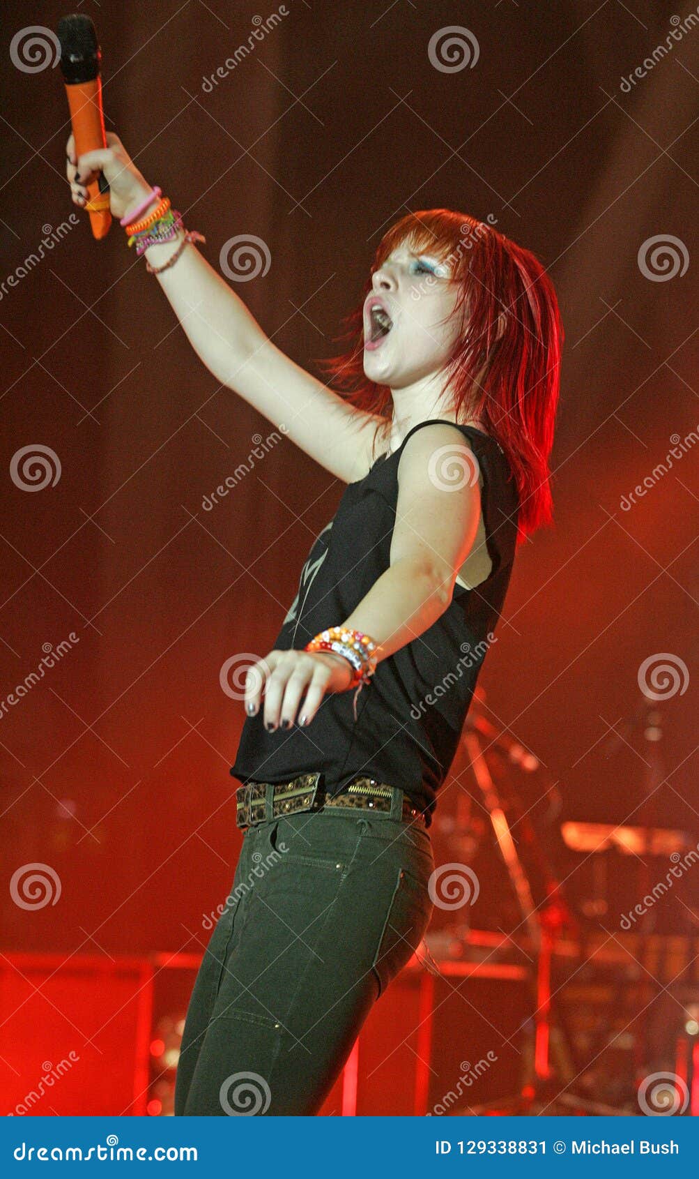 Paramore Performs in Concert Editorial Photo - Image of singer ...