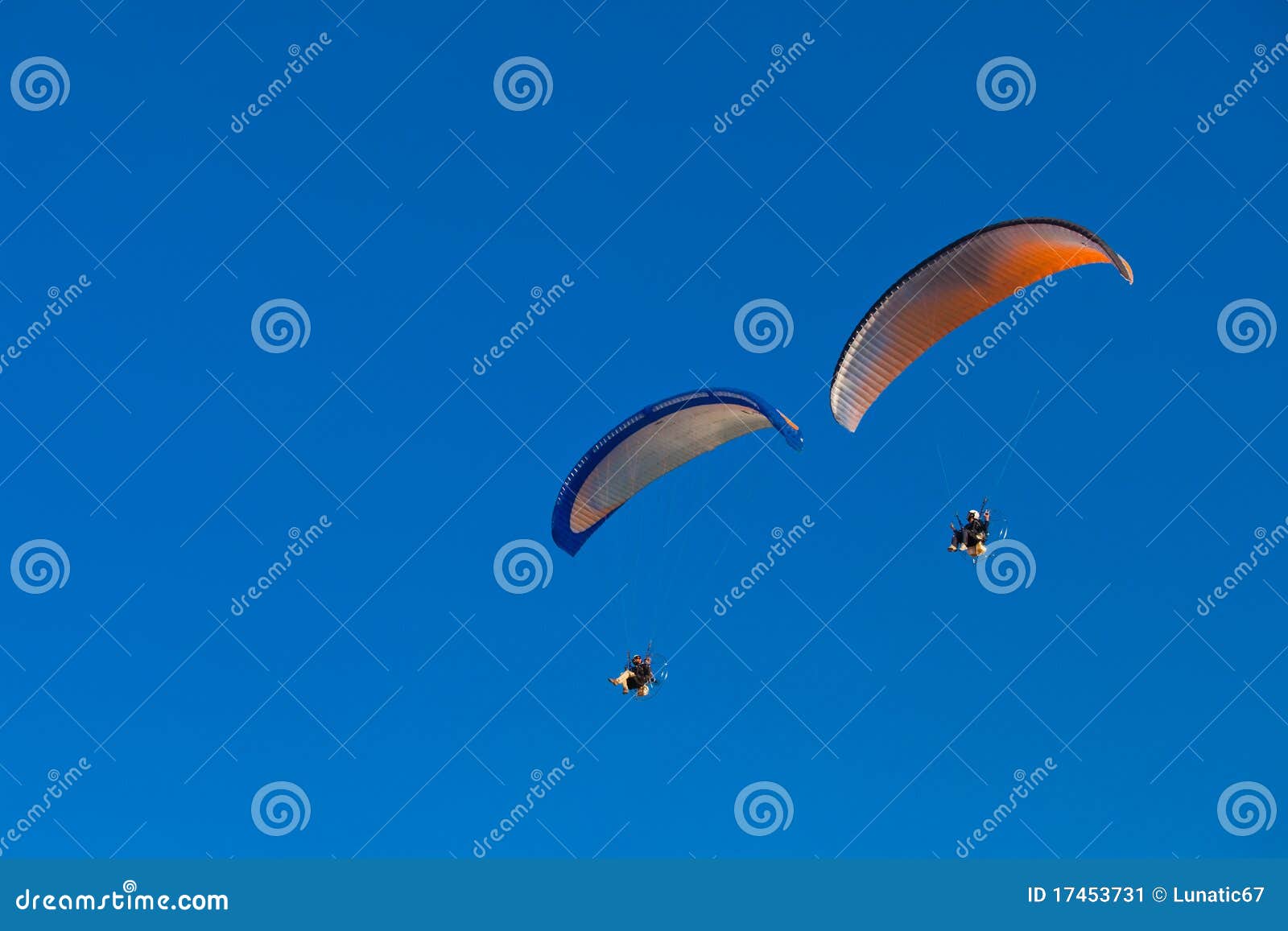 Paramotor stock image. Image of leisure, paraglide, paramotoring - 17453731