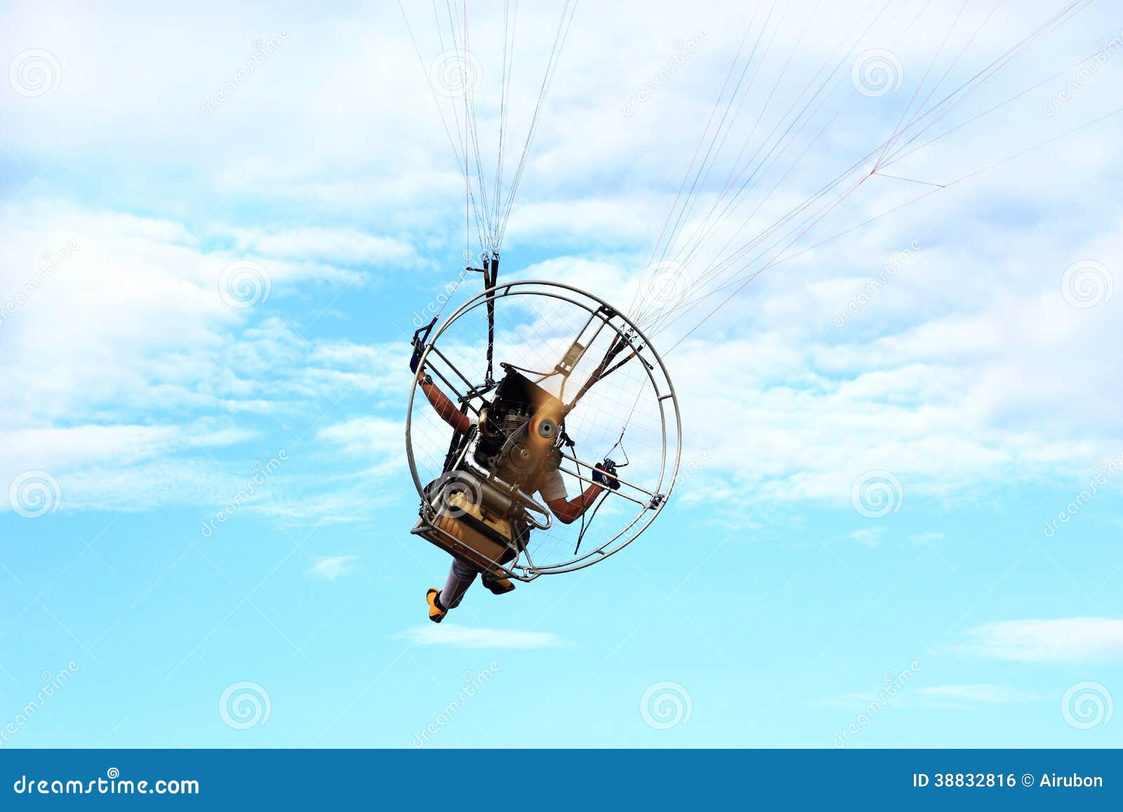 Paramotor flying editorial photo. Image of transportation - 38832816