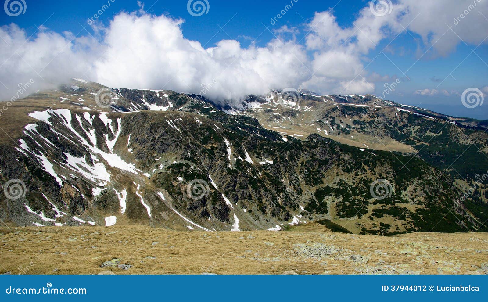 Parang Mountains, Romania. Mountain Ridge in Clouds. Stock Photo ...