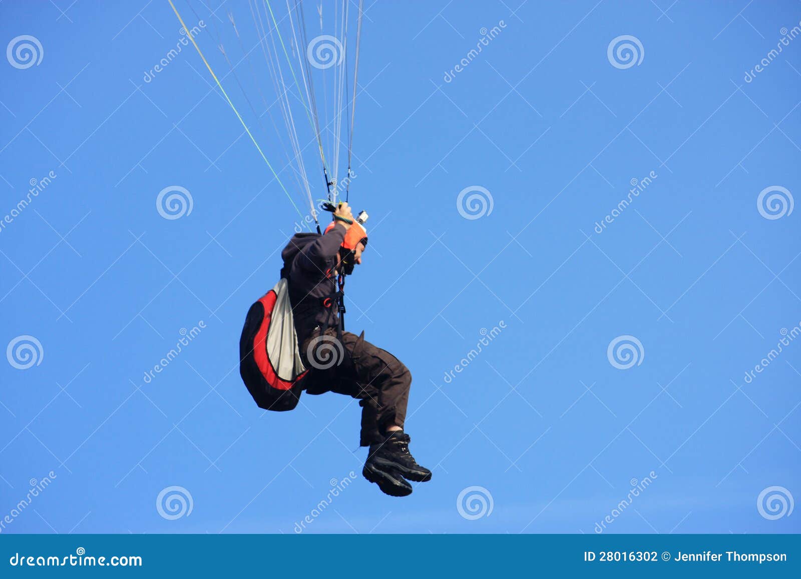 Parapentiste photo stock. Image du parapentisme, transport - 28016302