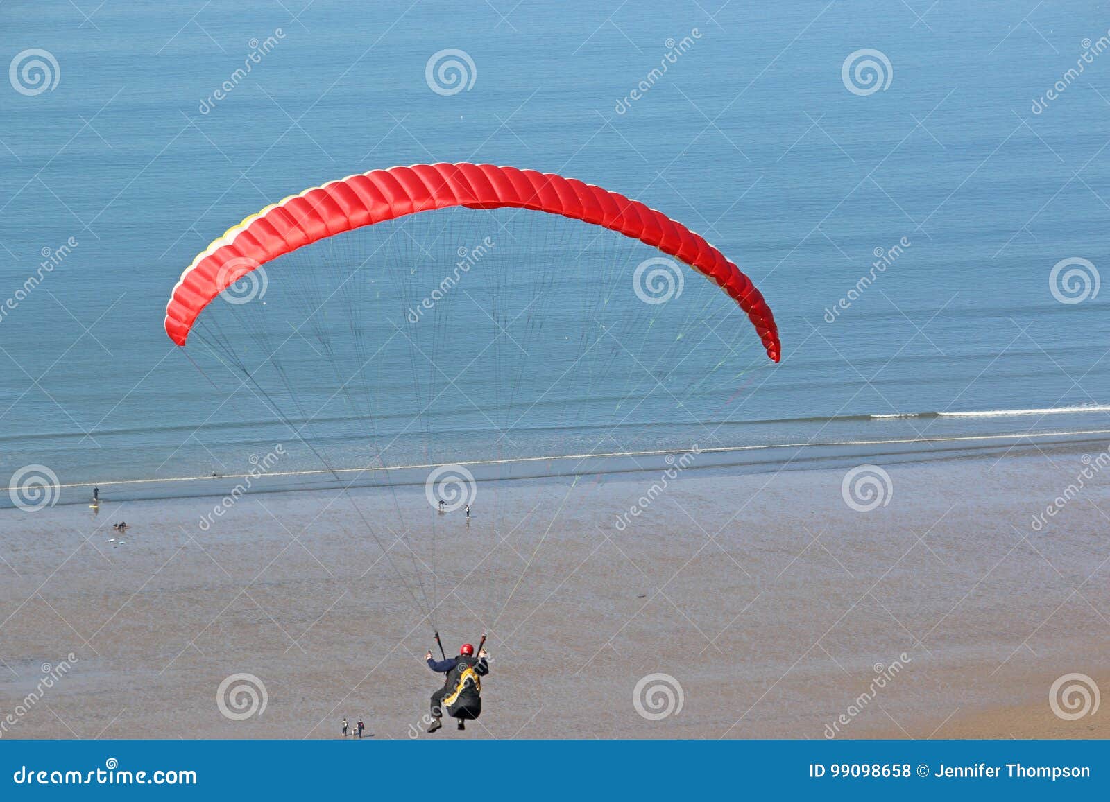 Parapentiste chez Rhossili photo stock. Image du aile - 99098658