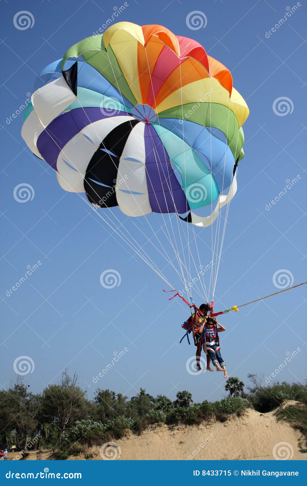 Parasail Landing stock image. Image of colours, beauty - 8433715
