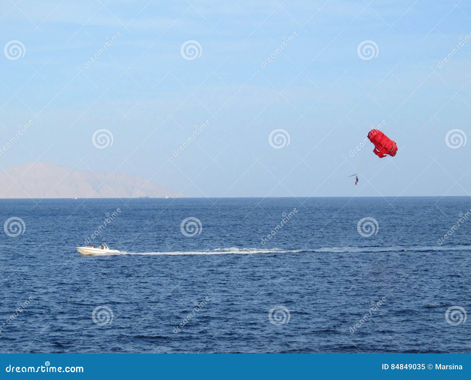 Parasailing in Egypt Side View from Afar Stock Image - Image of ...