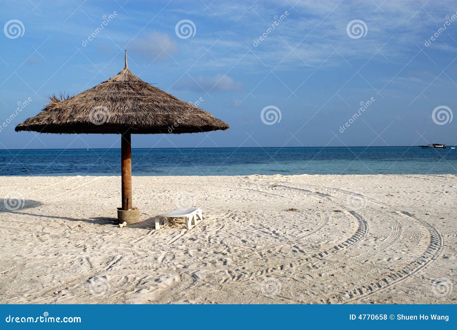 Parasol at beach stock photo. Image of water, shadow, travel - 4770658
