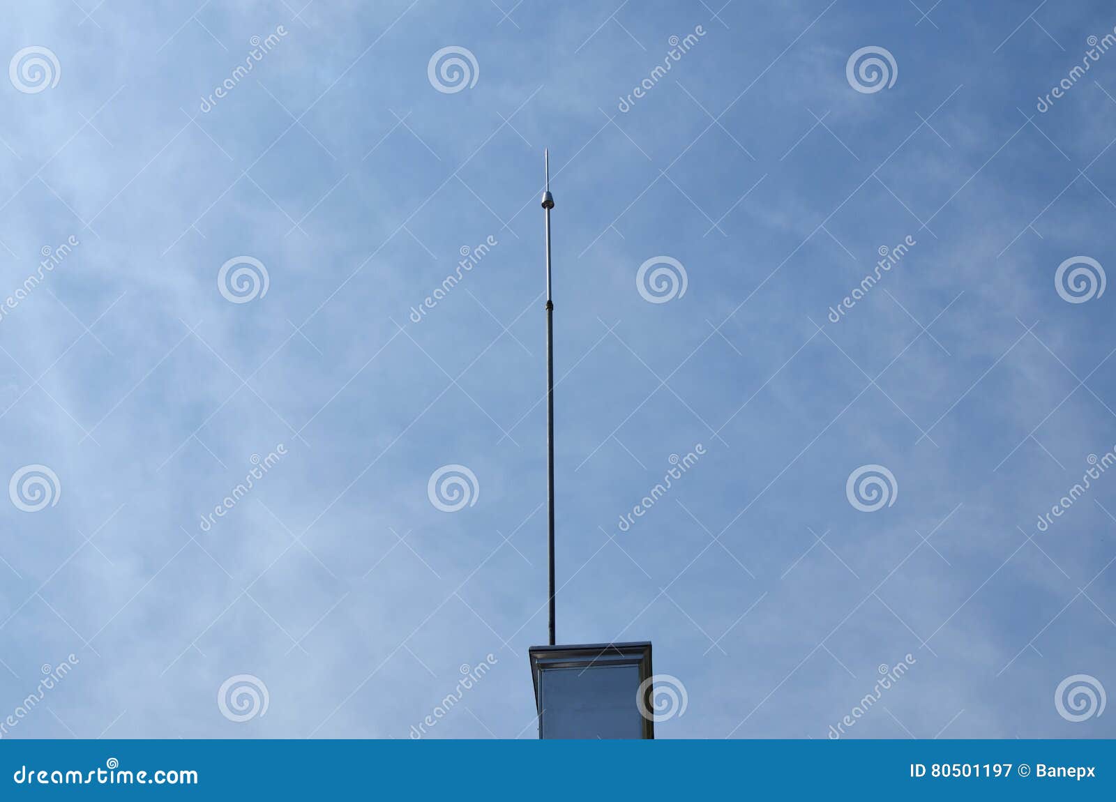 Paratonnerre Sur Un Bâtiment Image stock - Image du tige, dommages ...