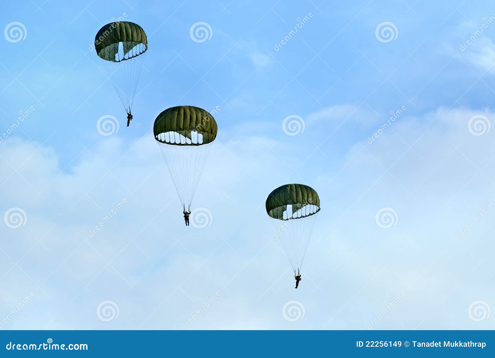 354 Combat Drop Stock Photos - Free & Royalty-Free Stock Photos from ...