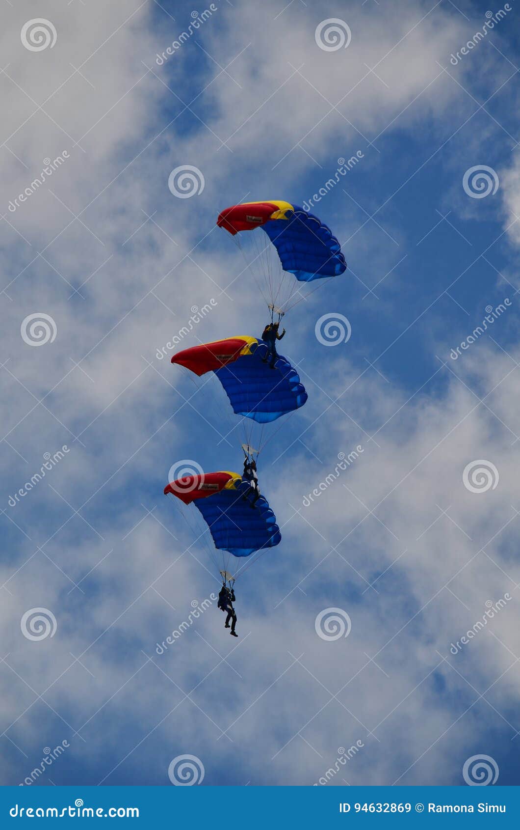 Paratroopers stock image. Image of blue, exercises, jumping - 94632869
