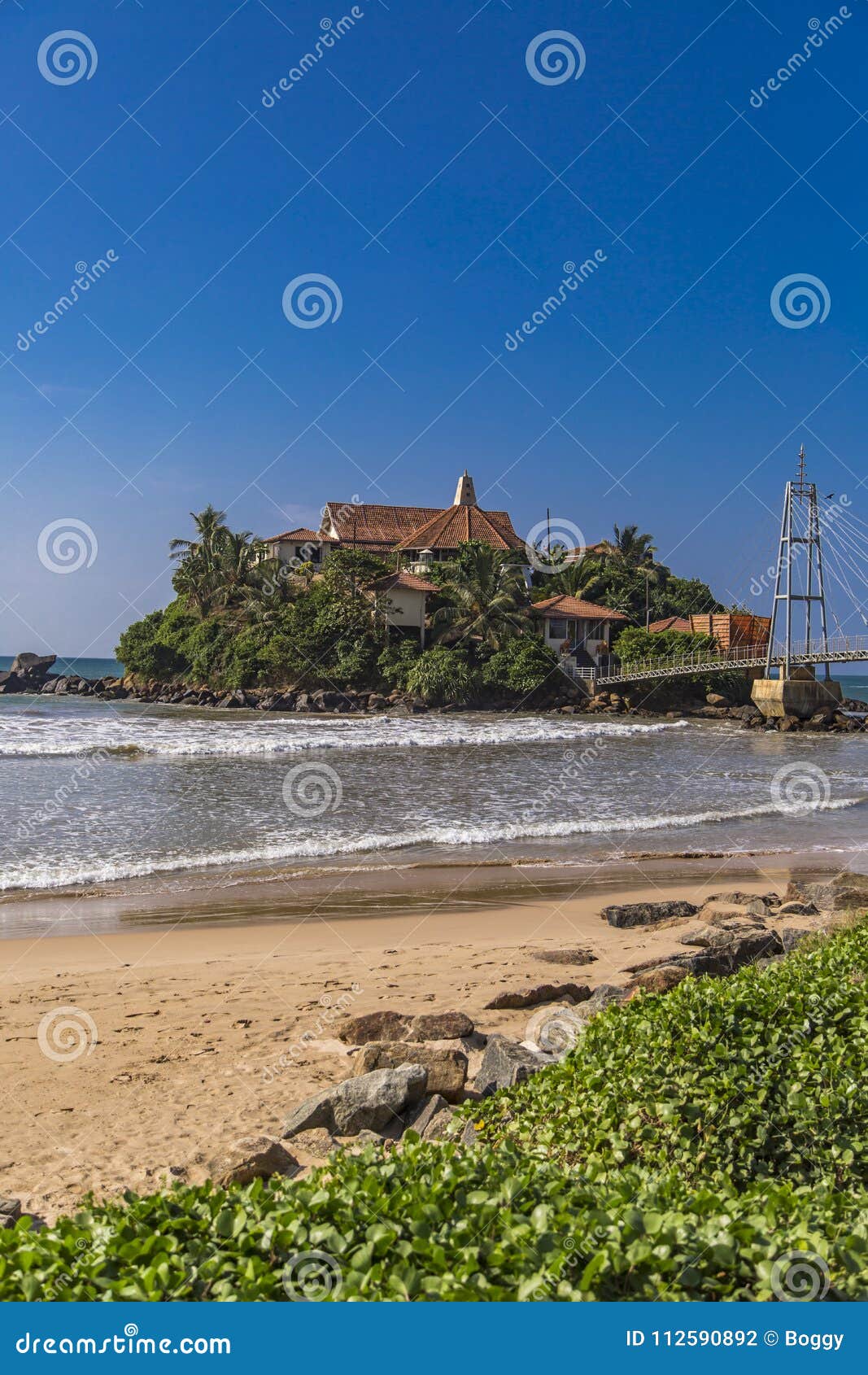 Paravi Duwa Temple in Matara, Sri Lanka Stock Photo - Image of landmark ...