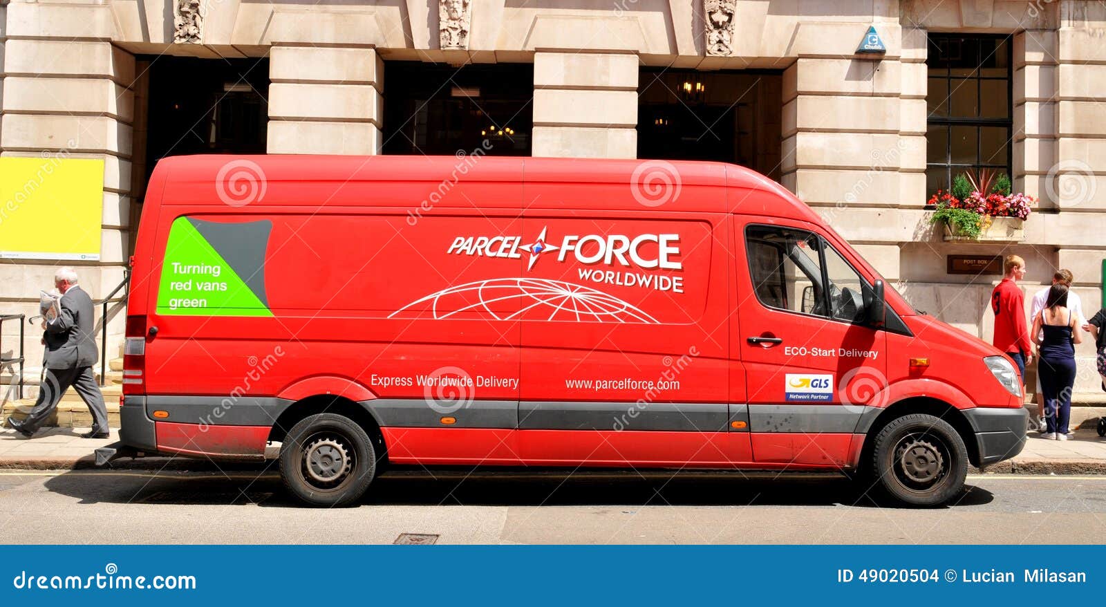 Parcelforce image stock éditorial. Image du urbain, courrier - 49020504