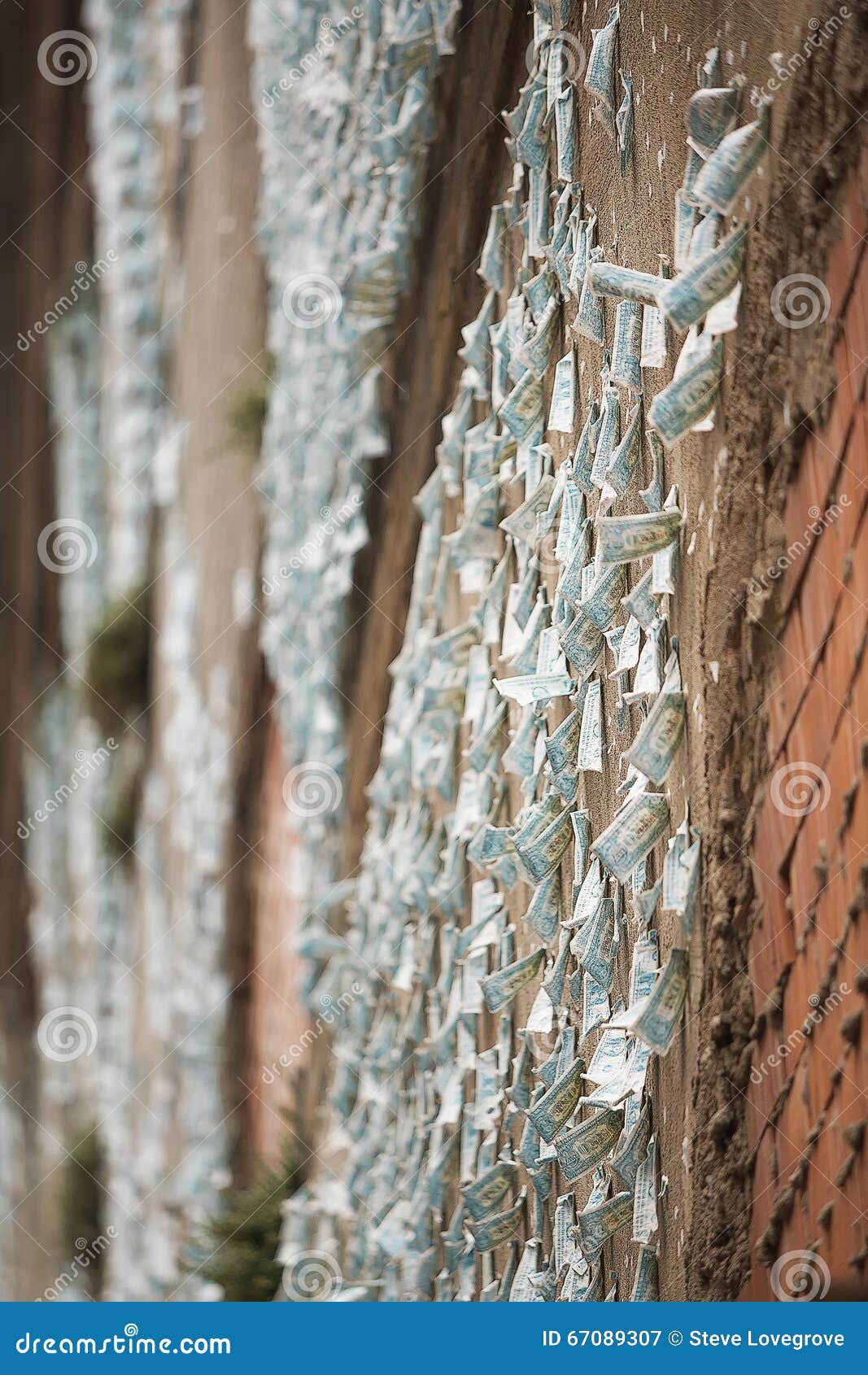 Pared al azar Florencia imagen de archivo. Imagen de notas - 67089307