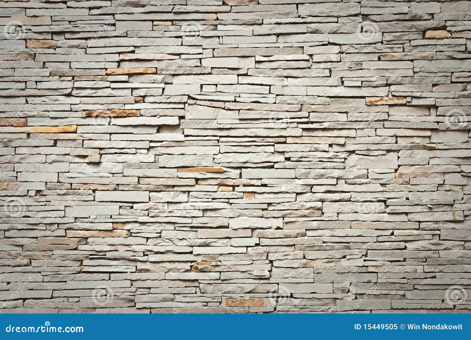 Pared de ladrillo moderna imagen de archivo. Imagen de nuevo - 15449505