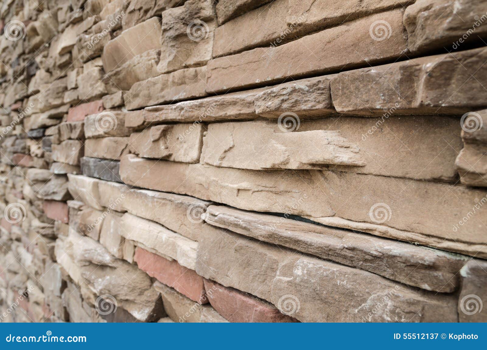 Pared de ladrillo moderna imagen de archivo. Imagen de extracto - 55512137