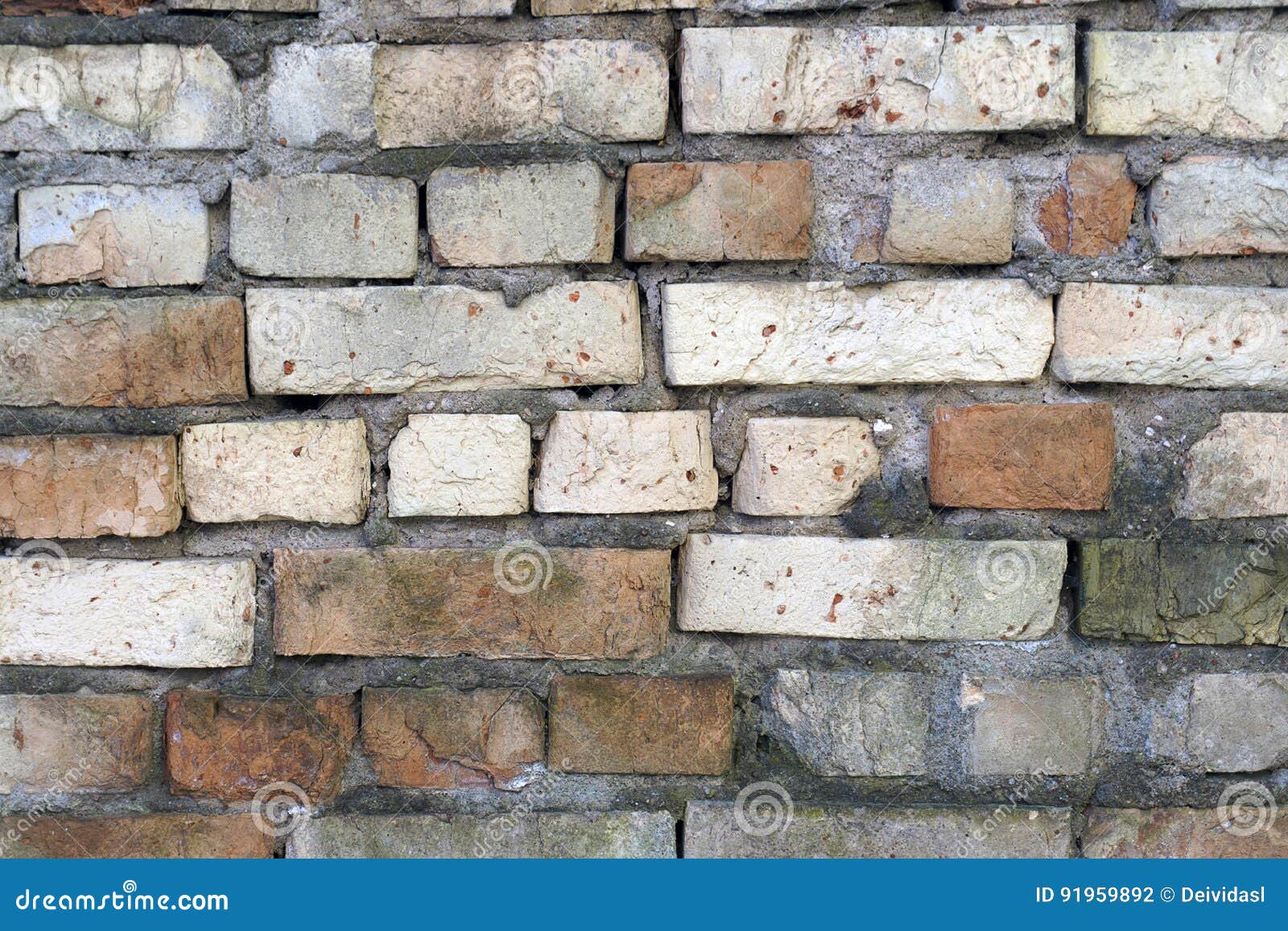 Pared De Ladrillo Rota Vieja Foto de archivo - Imagen de edificio ...
