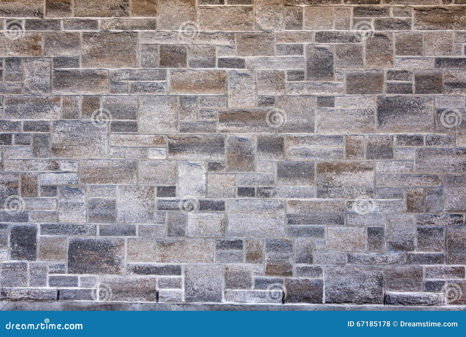 Pared gris de la roca foto de archivo. Imagen de clasificado - 67185178