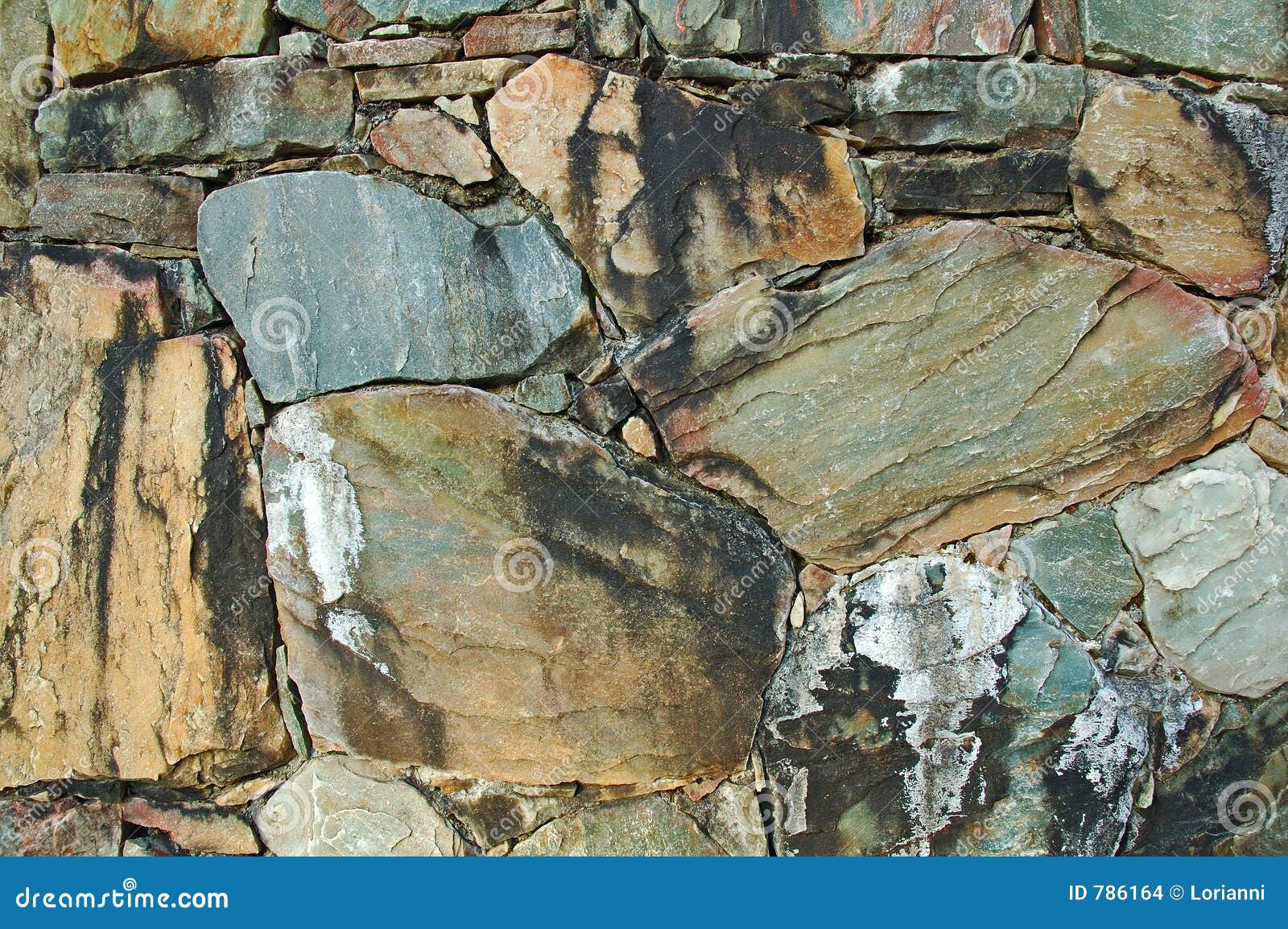Pared Hecha De Rocas Naturales Coloridas Foto de archivo - Imagen de ...