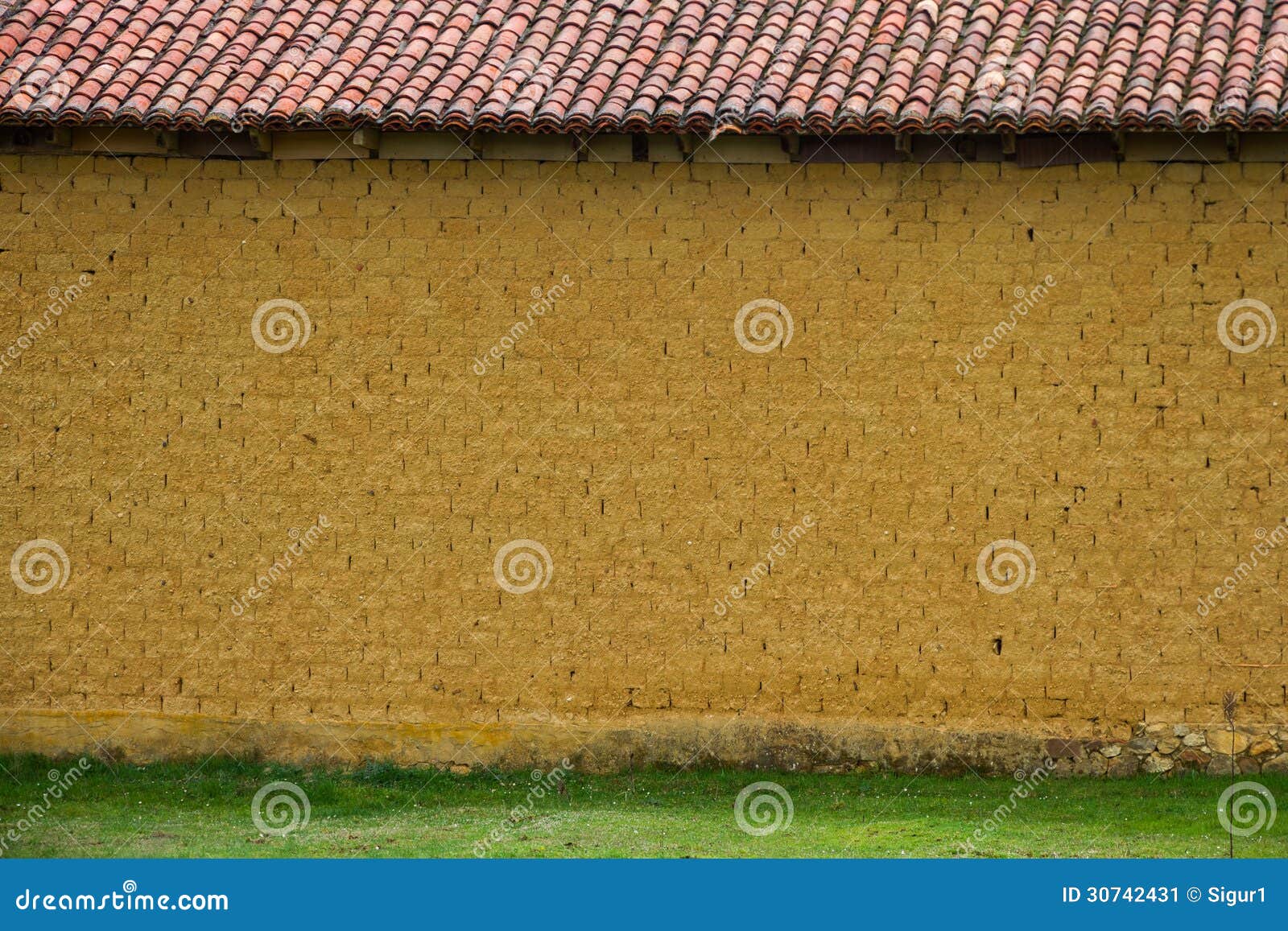 Parede de Adobe imagem de stock. Imagem de prado, parede - 30742431
