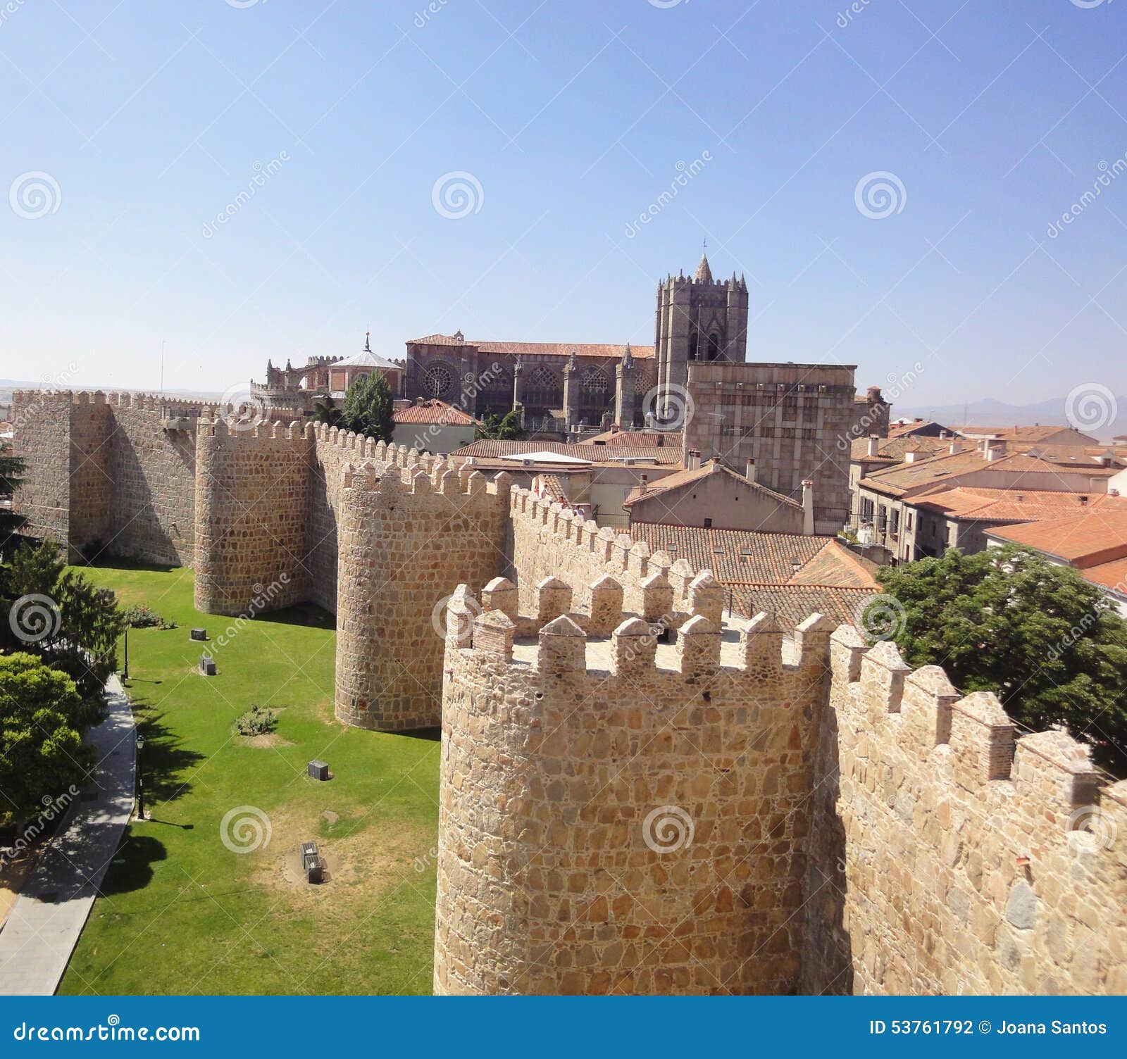 Parede Medieval De Avila, Espanha Foto de Stock - Imagem de igreja ...