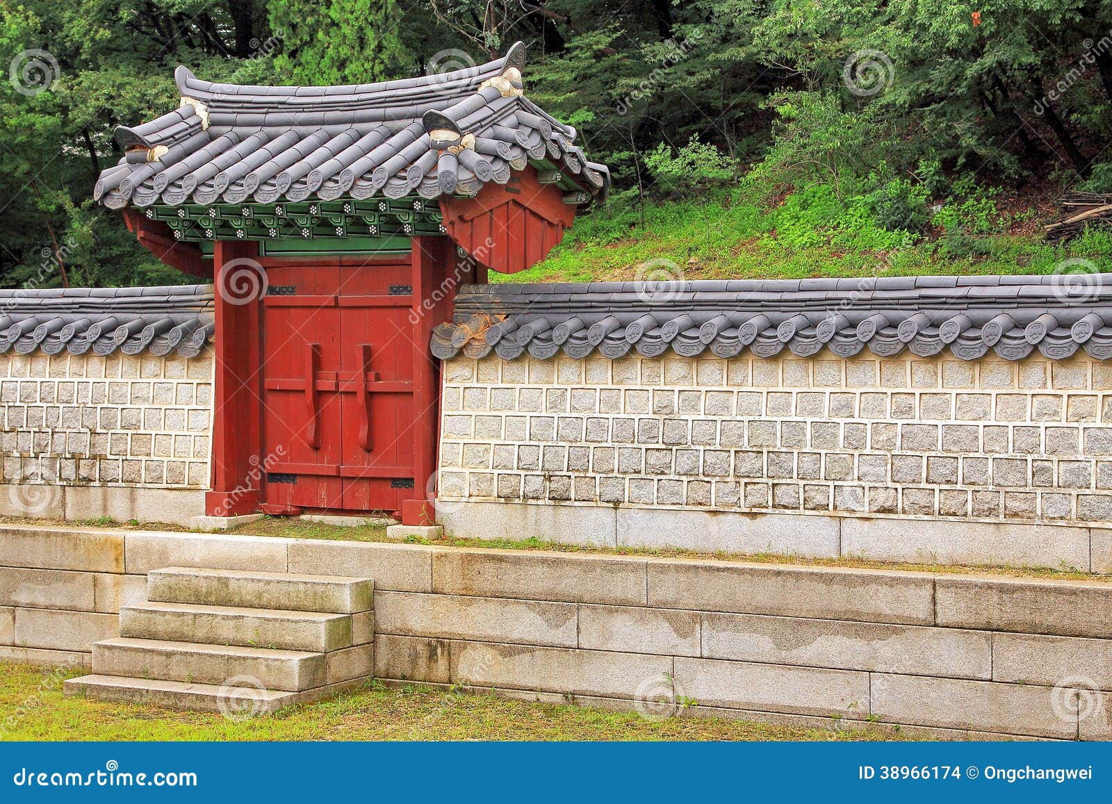 Parede Tradicional Da Arquitetura De Coreia Foto de Stock - Imagem de ...
