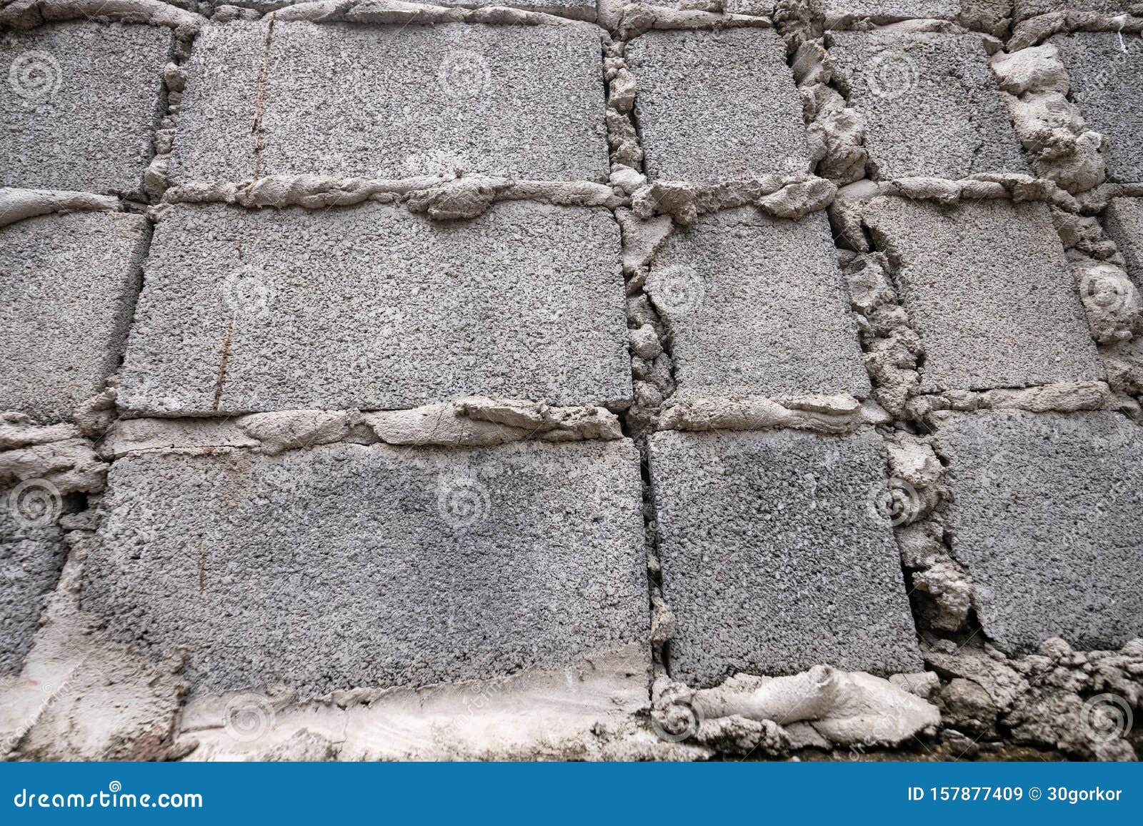Paredes De Ladrillo Gris Sin Completar Con Cemento Seco Imagen de ...