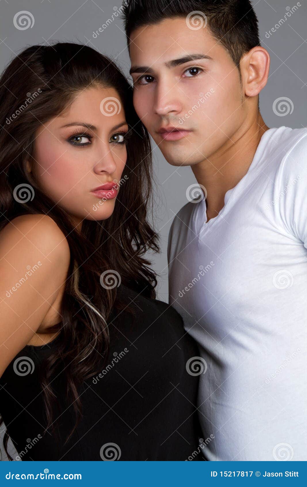 Pares hispánicos imagen de archivo. Imagen de latino - 15217817