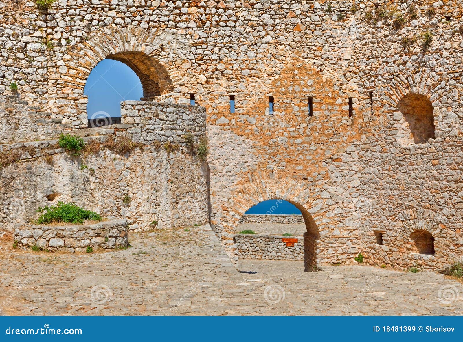 Pareti Della Fortezza Di Palamidi Immagine Stock - Immagine di ...