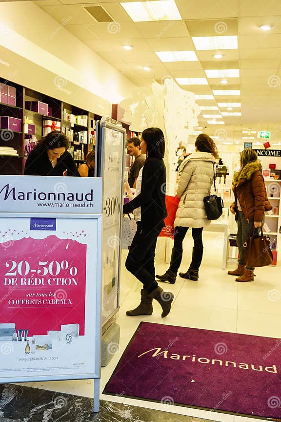 Parfumerie de Marionnaud photo éditorial. Image du conglomérat - 52744676
