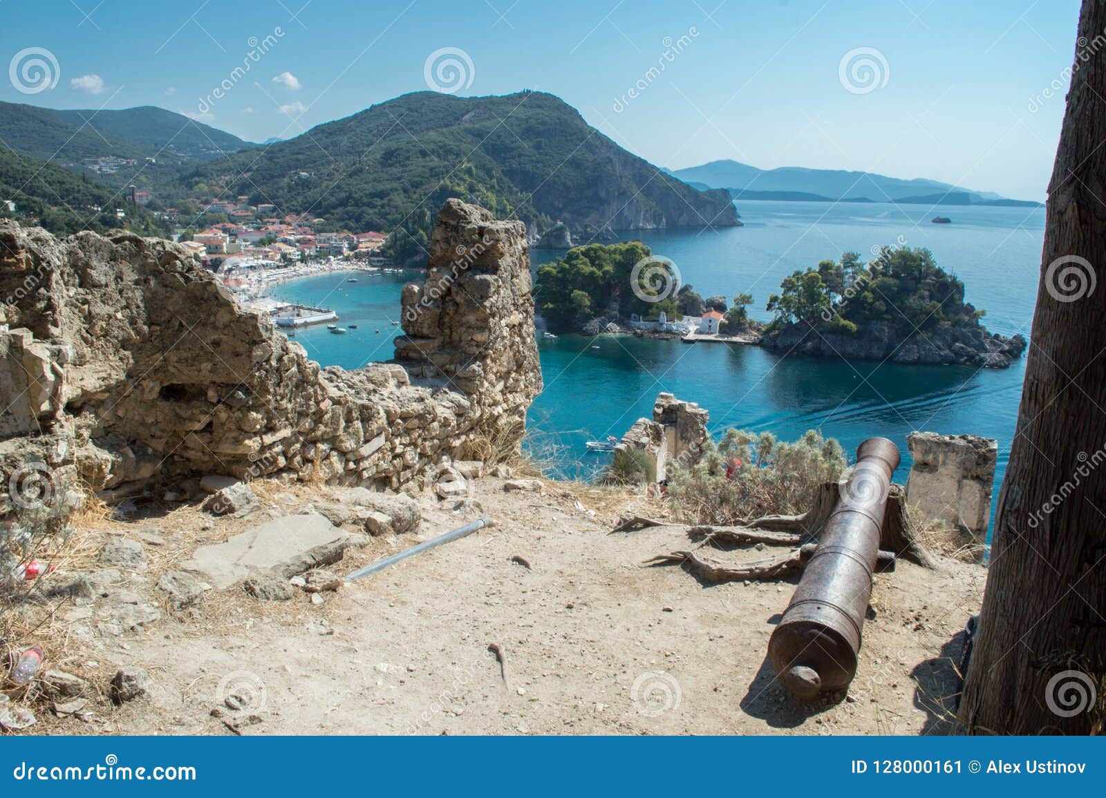 Parga stad, Grekland fotografering för bildbyråer. Bild av bankirer ...