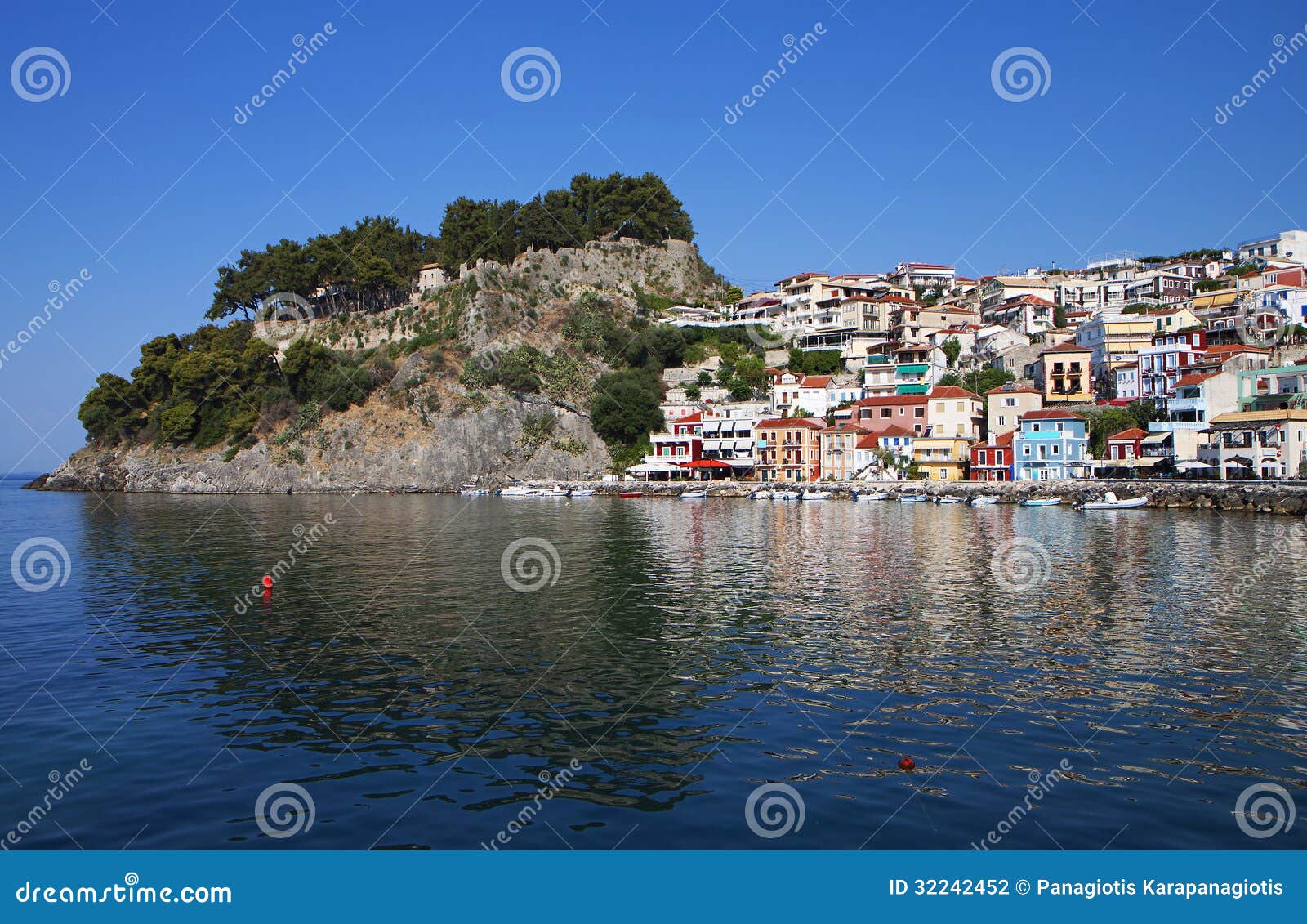 Parga stad i Grekland arkivfoto. Bild av turistisk, kust - 32242452