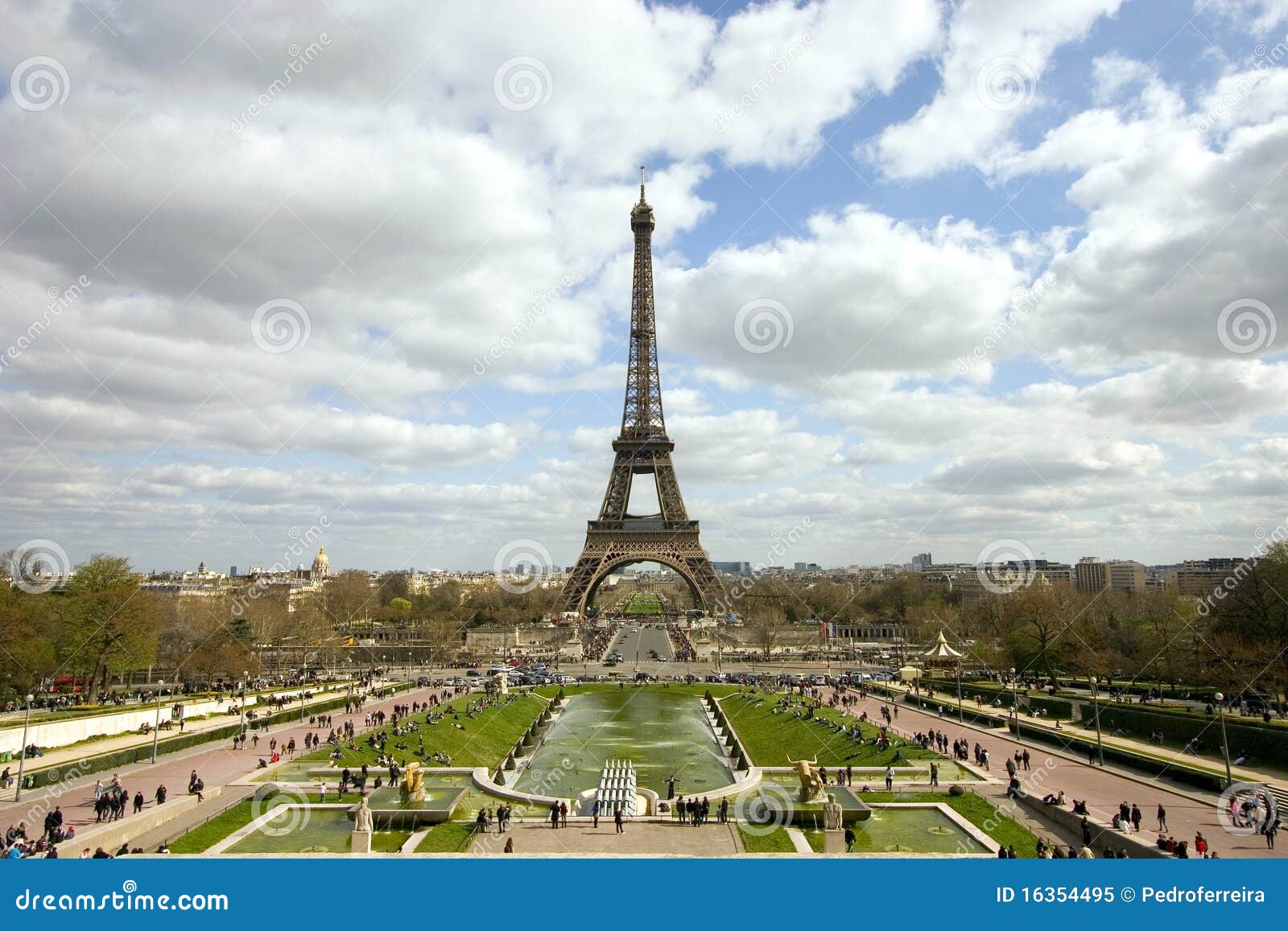 Parijs redactionele afbeelding. Image of toneel, lang - 16354495