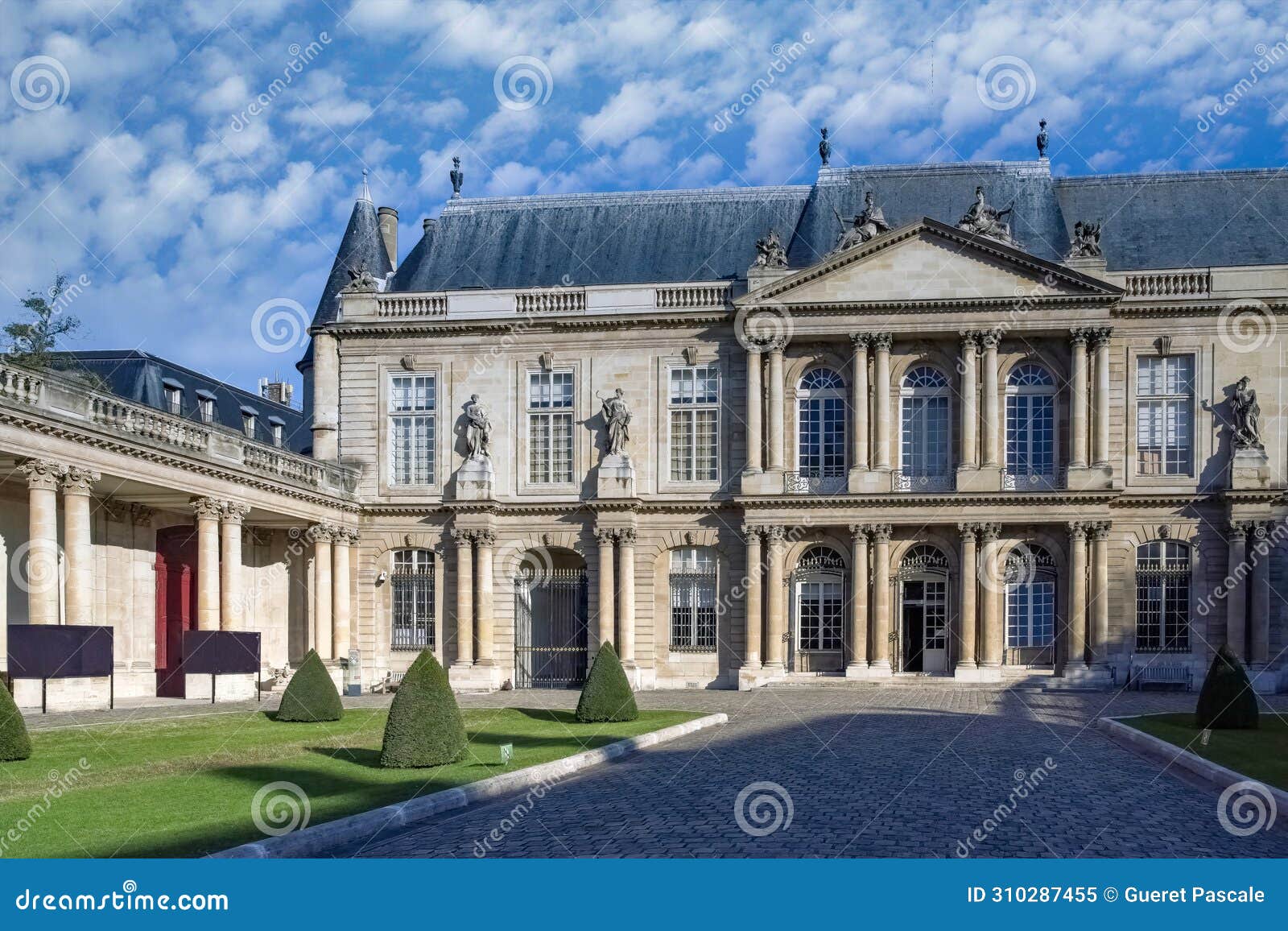 Paris, Ancient Mansion in the Marais Stock Image - Image of haussmann ...