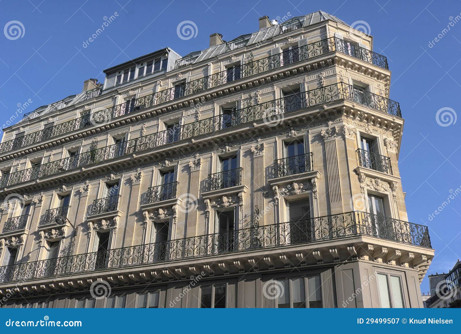 Paris architecture stock image. Image of decorative, stone - 29499507
