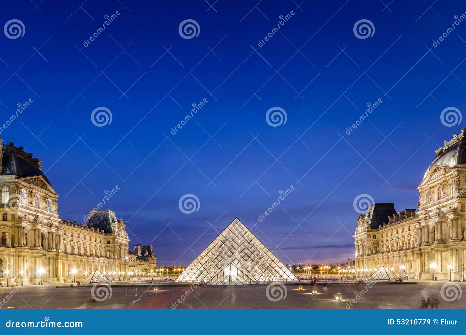 PARIS - AUGUST 18: Louvre Museum at Sunset on Editorial Stock Image ...