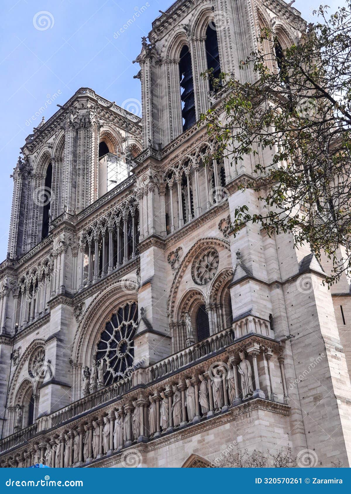 Notre Dame Cathedral in Paris Editorial Photo - Image of damage, notre ...