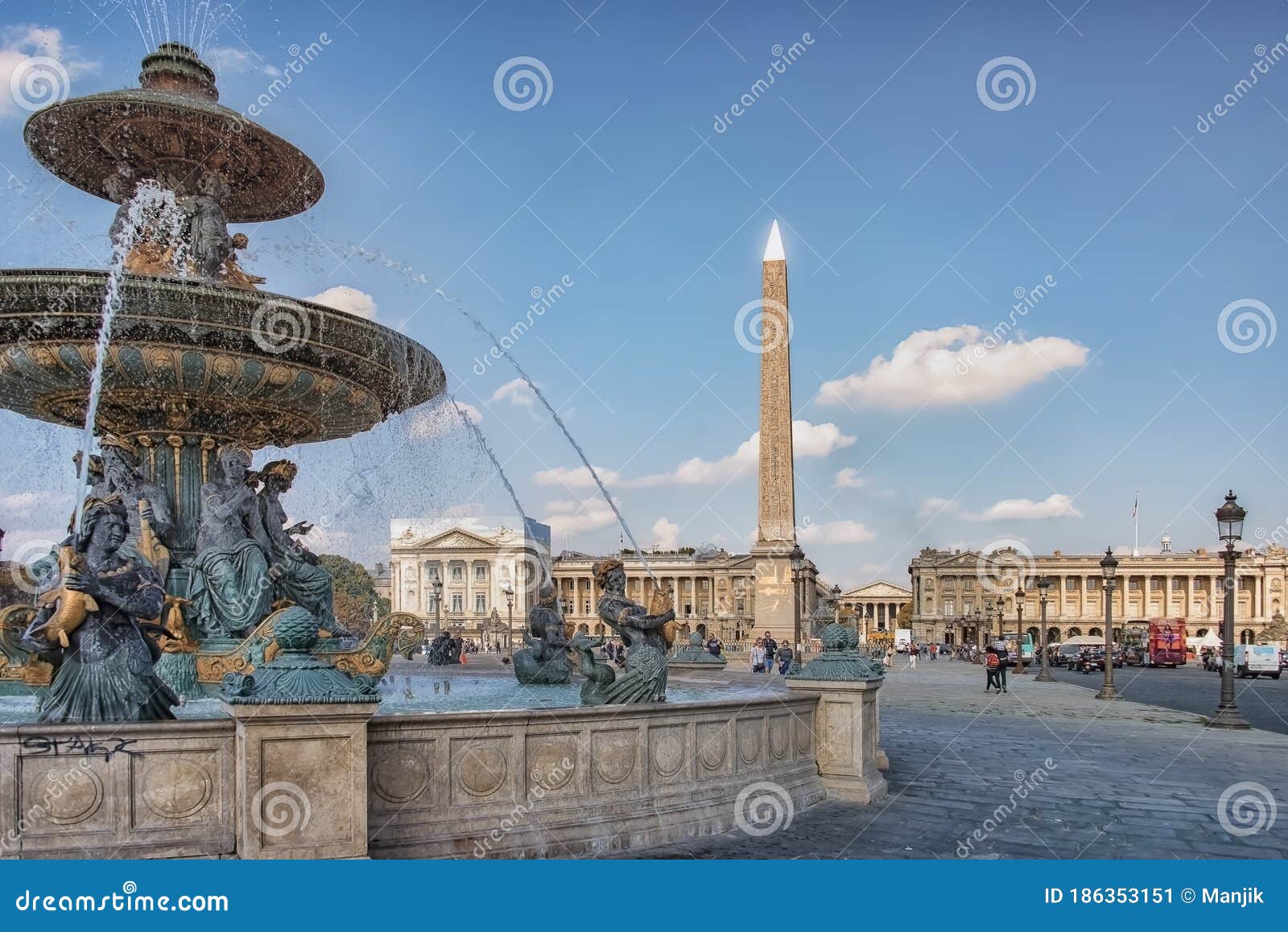 Paris city in the daytime editorial photo. Image of attraction - 186353151