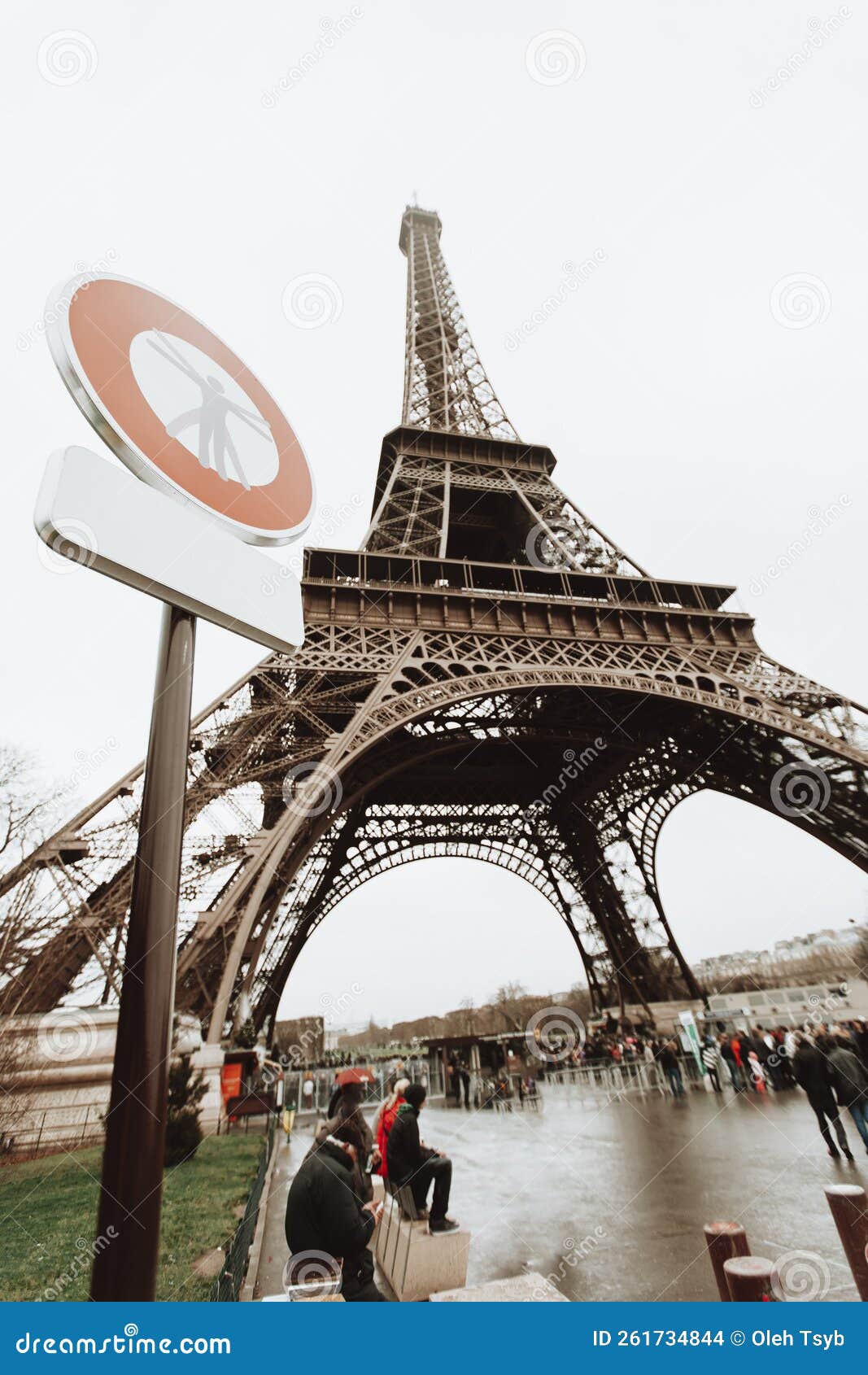 Paris, Eiffel Tower Wide Angle with Perspective Editorial Stock Image ...