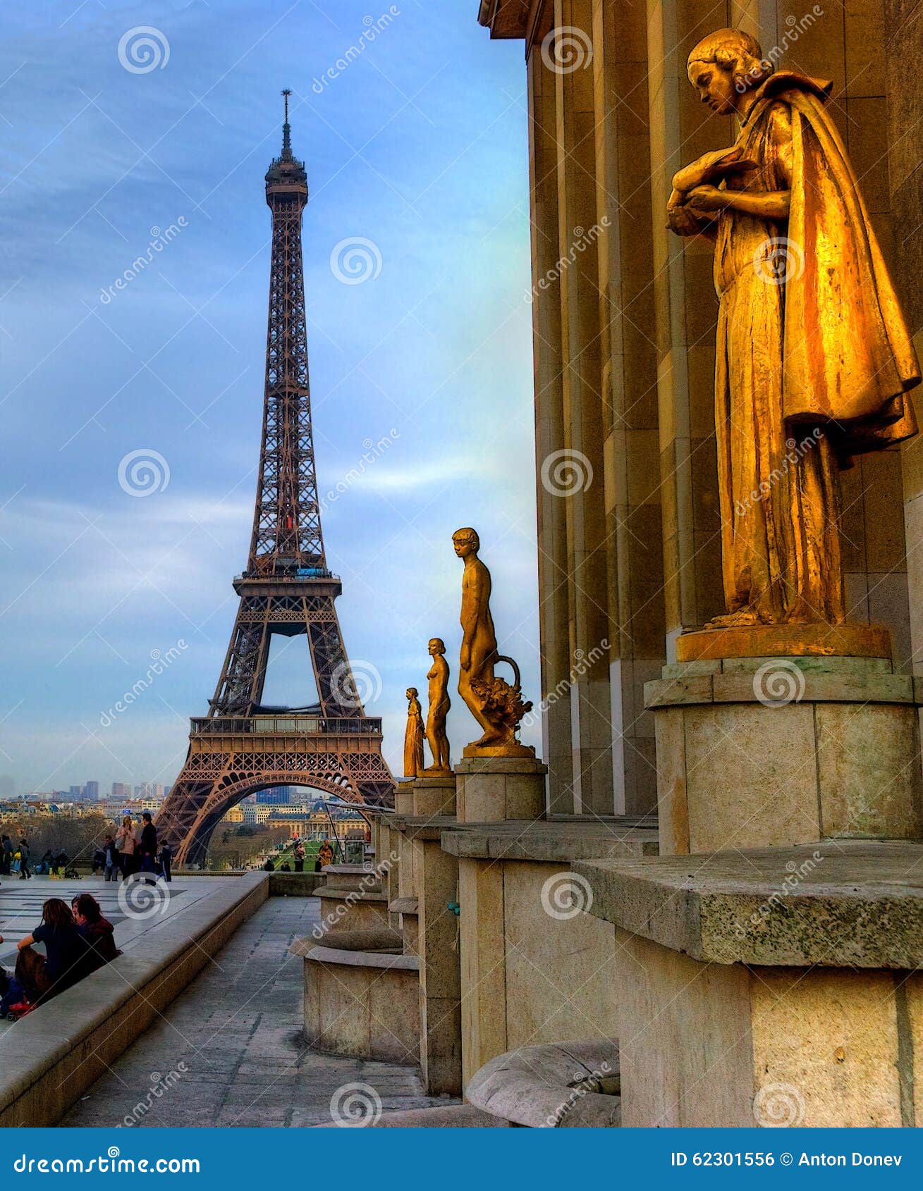 Paris, Golden Statues on Trocadero Stock Photo - Image of france ...