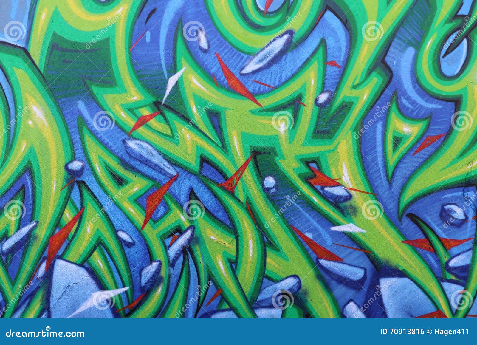 Paris Graffiti editorial photo. Illustration of liberty - 70913816