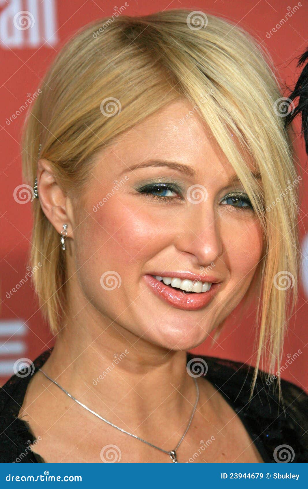 Paris Hilton editorial stock image. Image of greek, theatre - 23944679