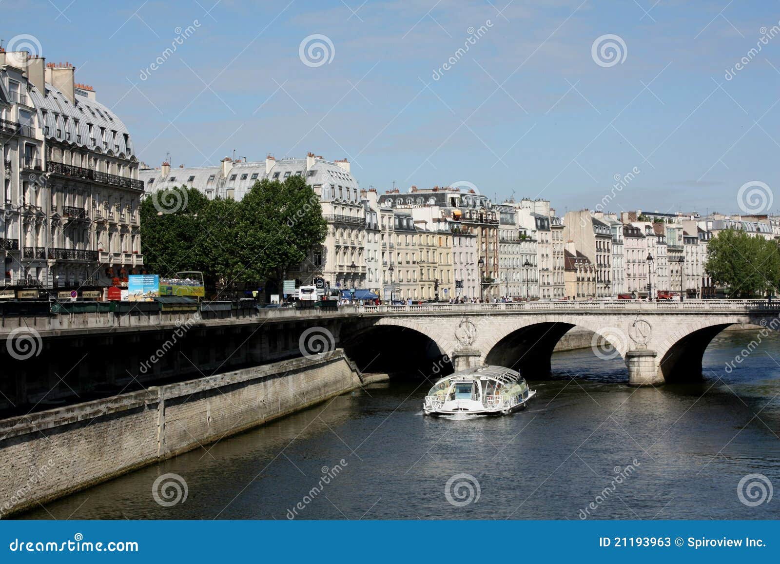Paris, Left Bank of the Seine Editorial Stock Photo - Image of skyline ...