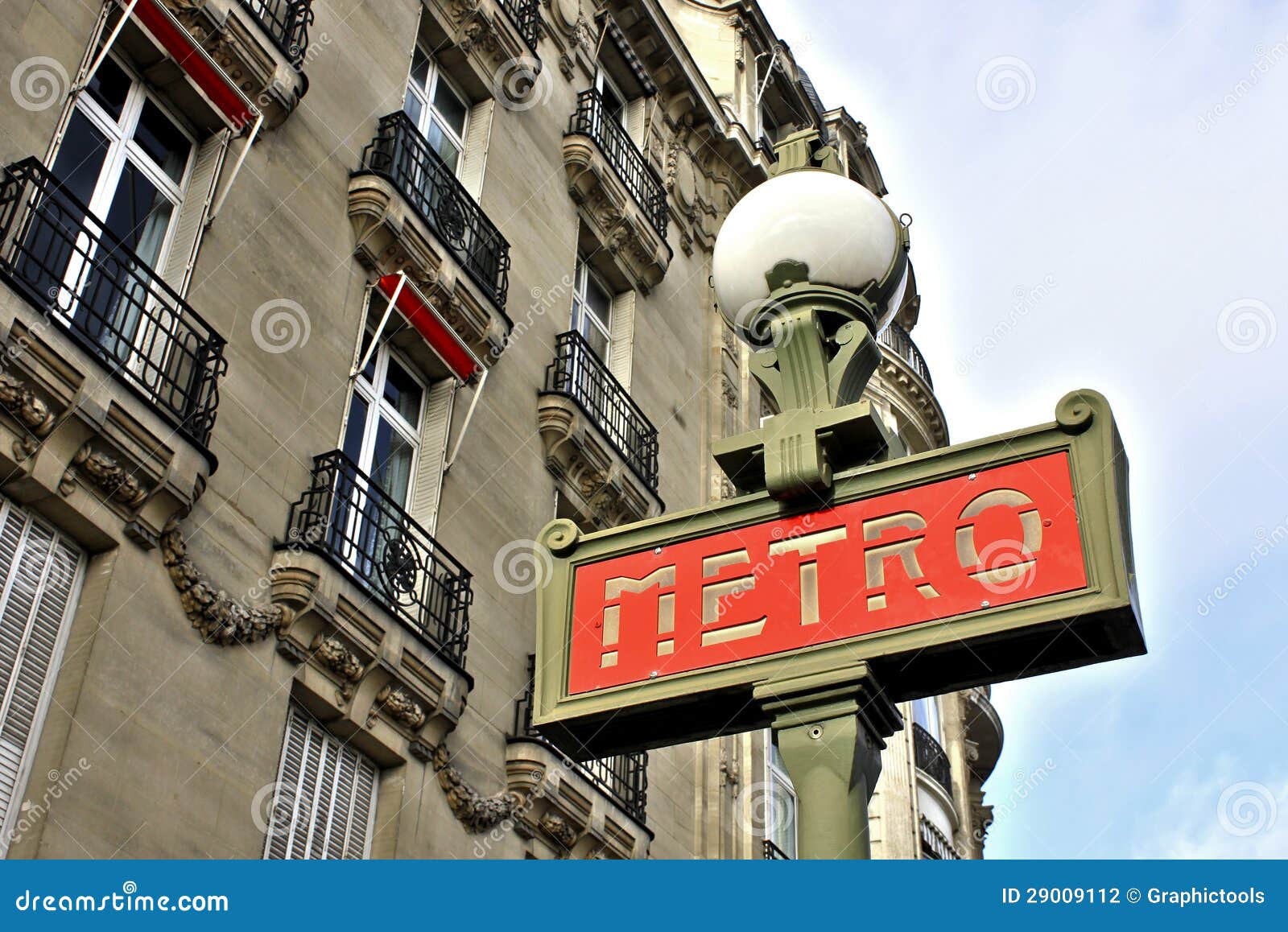 Paris Metro sign editorial photography. Image of city - 29009112