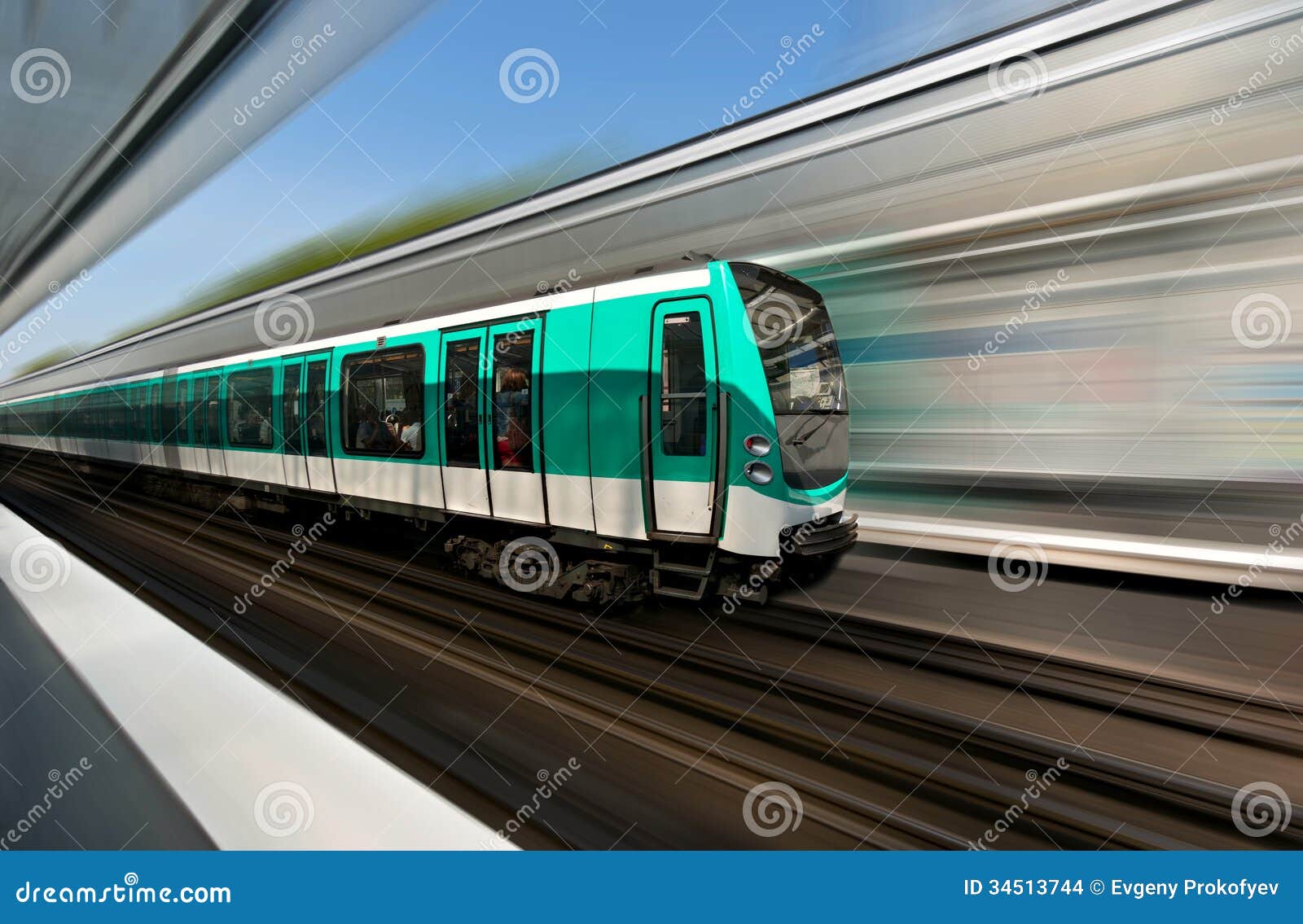 Paris Metro Train Stock Images - Image: 34513744