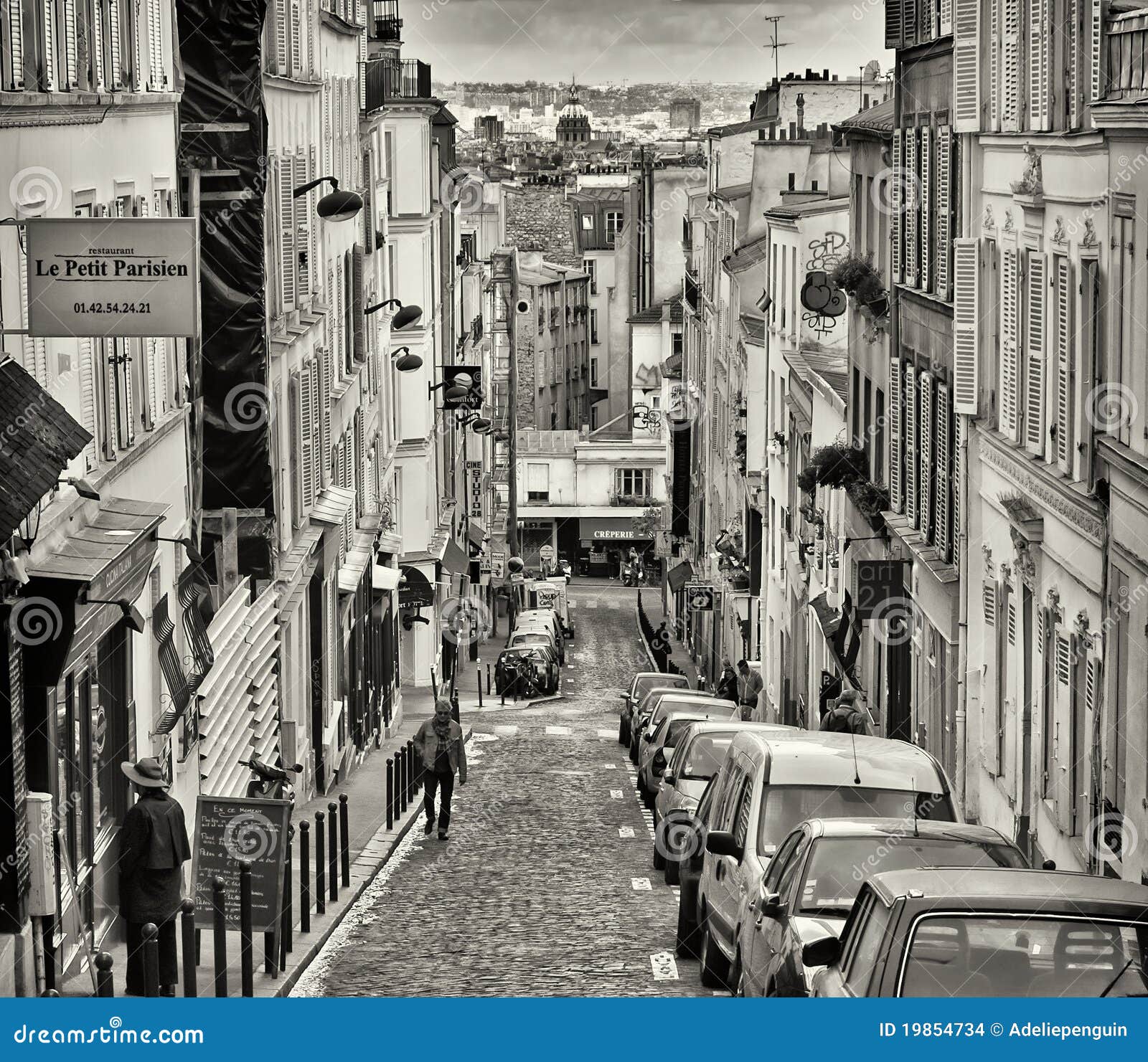 Paris, Montmartre Street editorial stock image. Image of travel - 19854734